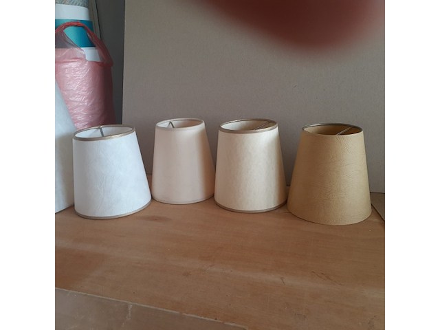 Abažuri za manje lampe