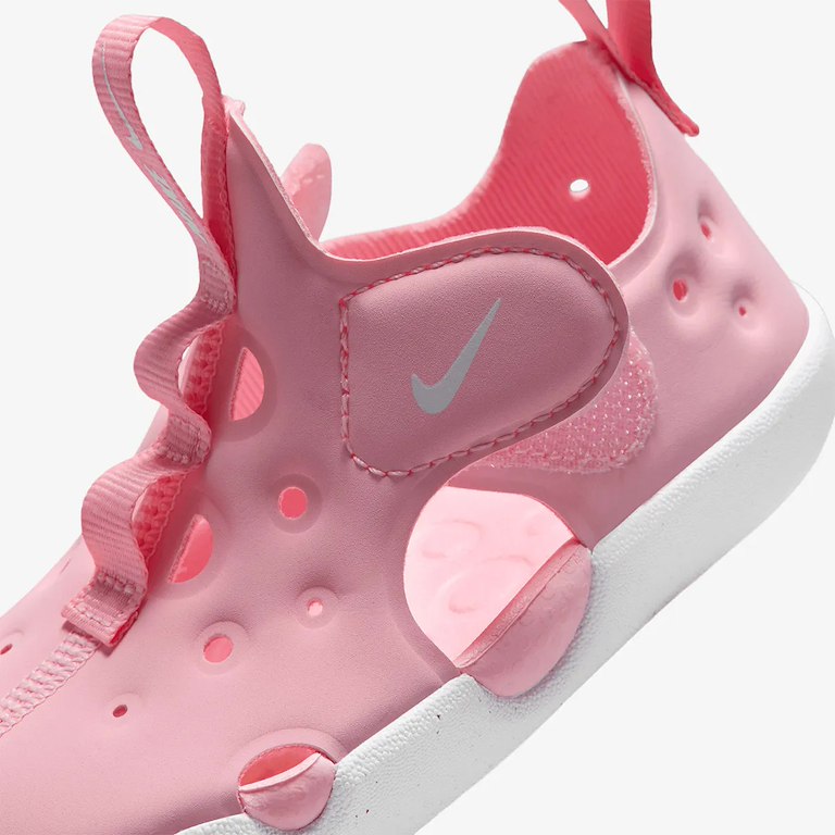 NIKE SANDALE P-6000