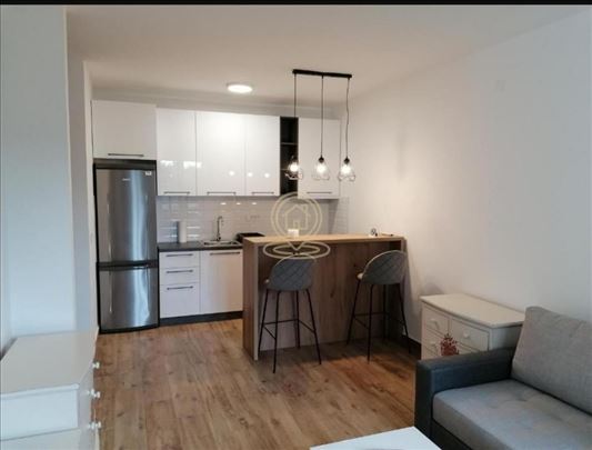Izdavanje Stanova Novi Sad – Dvosoban Stan 43m2 Pe