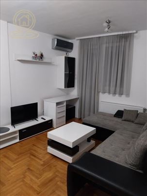 Izdavanje dvosobnog stana Novi Sad – 50m2, namešte
