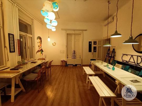 Izdaje se poslovni prostor- Centar