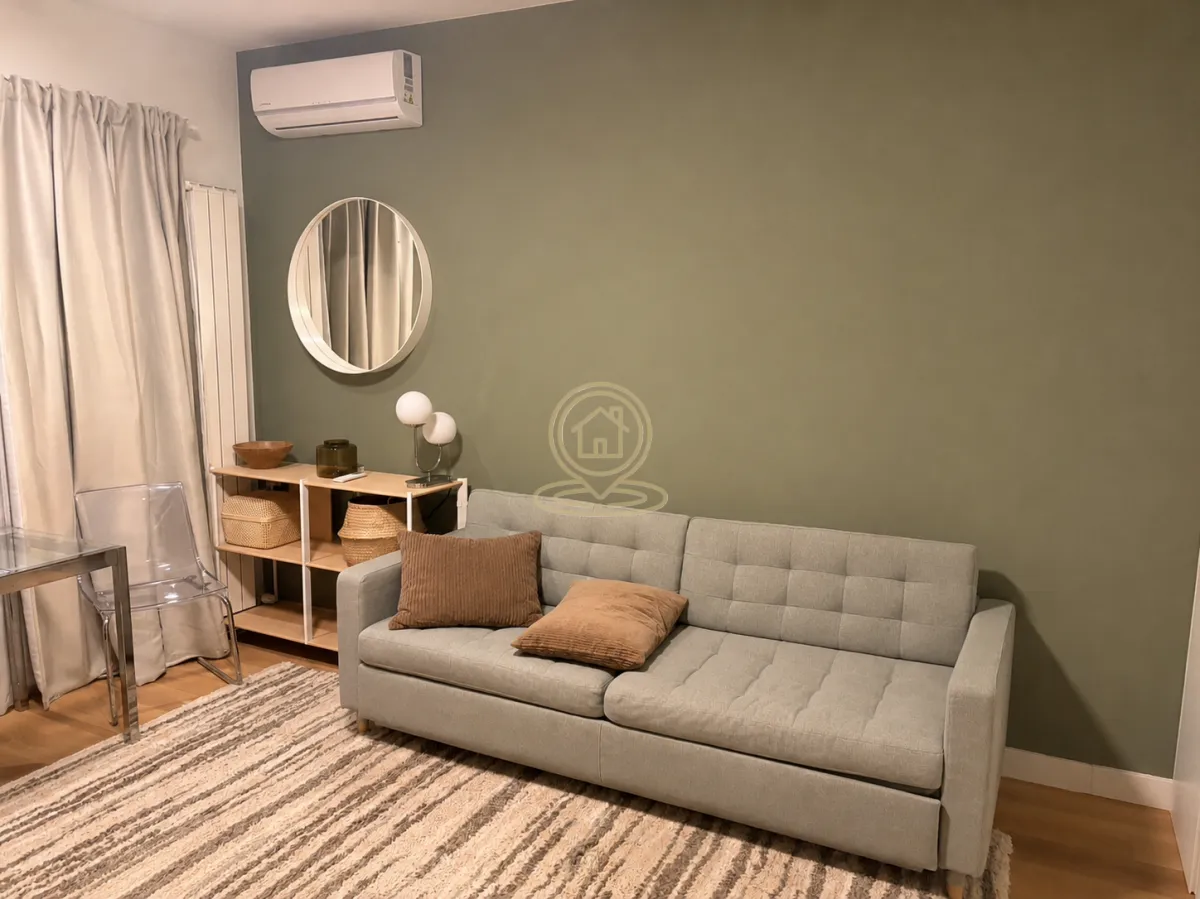 Izdavanje, jednosoban stan, 33m², Savski Venac, Beograd