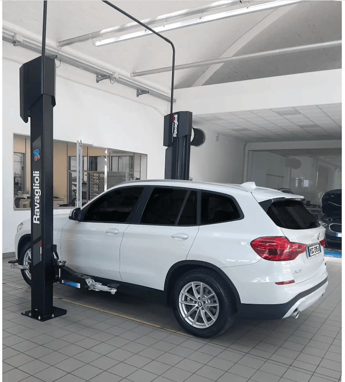 Dizalica dvostubna, elektro-mehanička sa dva sinhronizovana motora nosivosti 3500 kg max visina 2010 mm KPX35EV RAVAGLIOLI