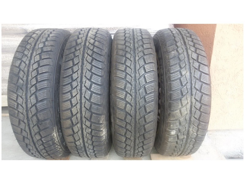 Tockovi Opel Nissan sa MS gumama 155 70 13 4 komada
