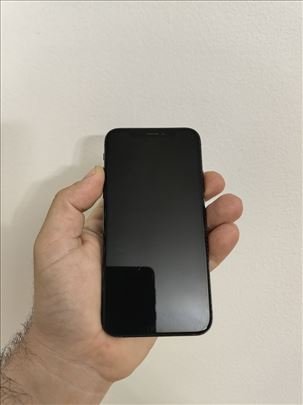 Iphone XS 64gb crni