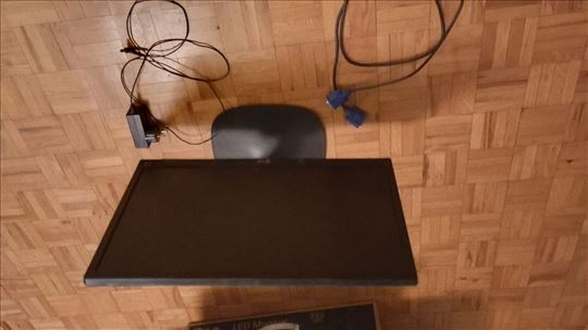 Polovan monitor radi