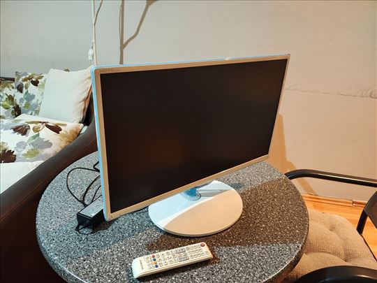 Samsung 24 pure white monitor