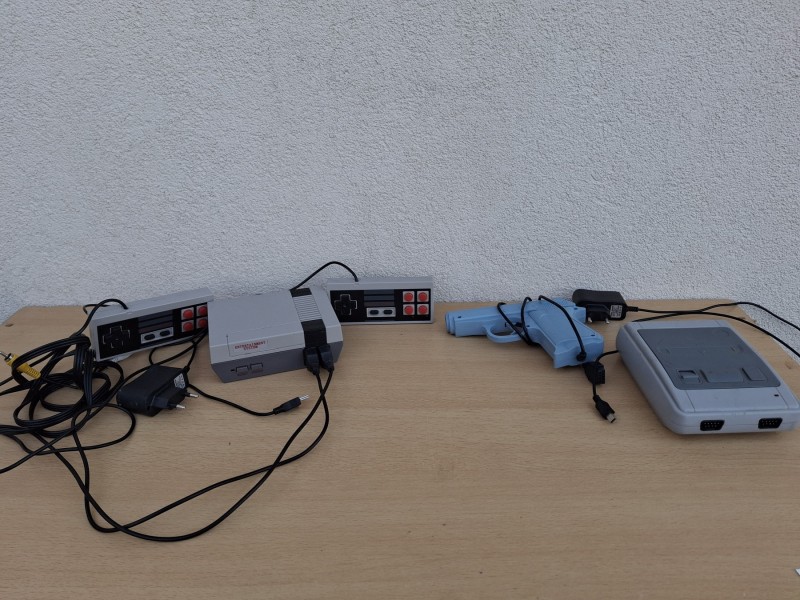 Konzole mini Nintendo