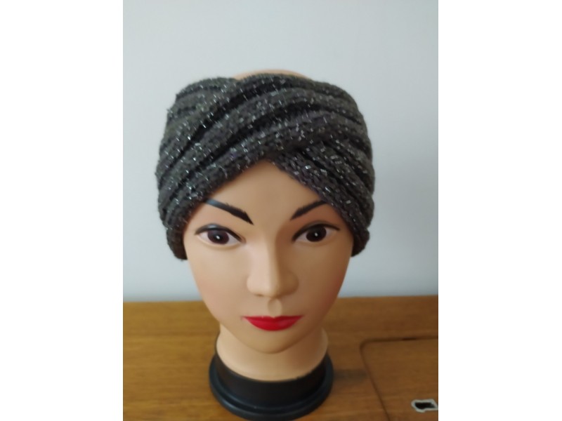 ŠIROKA TRAKA KAO TURBAN OD VUNICE, UNIKAT