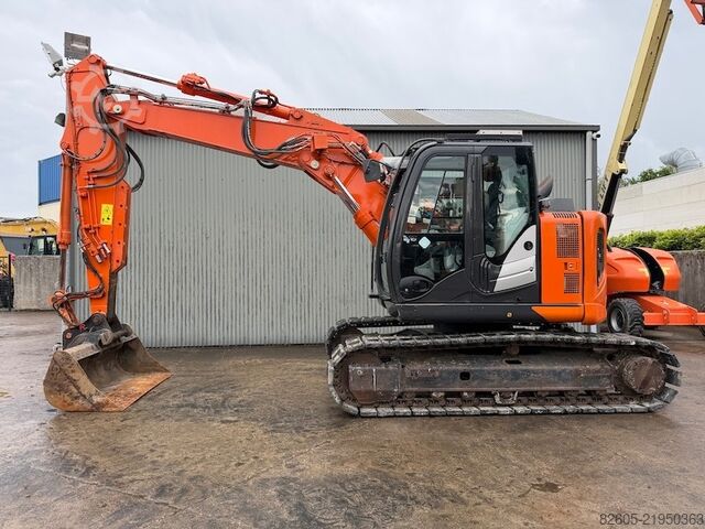 Guseničarski bager
Hitachi ZX 135 US-6