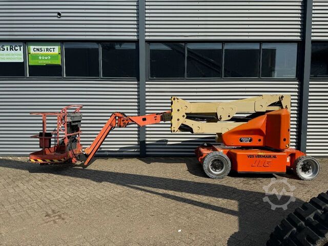 Artikulisan teleskopski bum lift
JLG E400AJPN Hoogwerker Knikarmhoogwerker