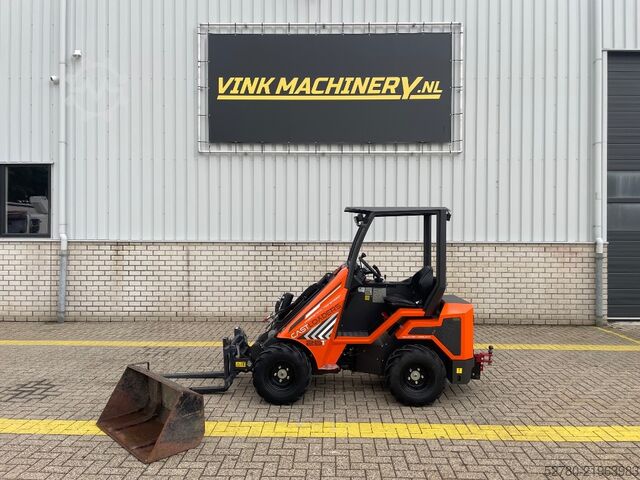 Utovarivač
Castloaders 28T