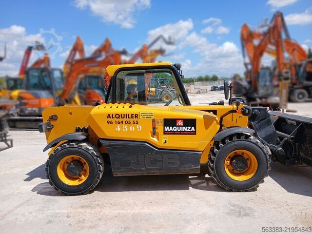 Teleskopski utovarivač
JCB 525.60
