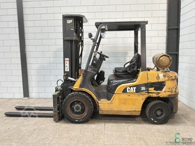 Viljuškar
Caterpillar GP35NT