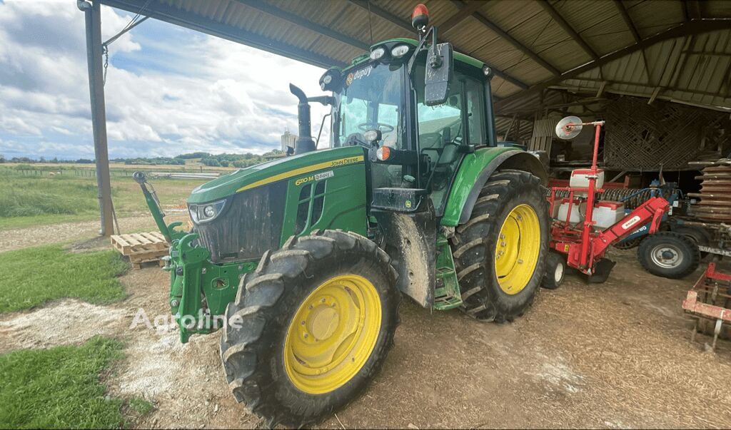 John Deere 6110M traktor točkaš