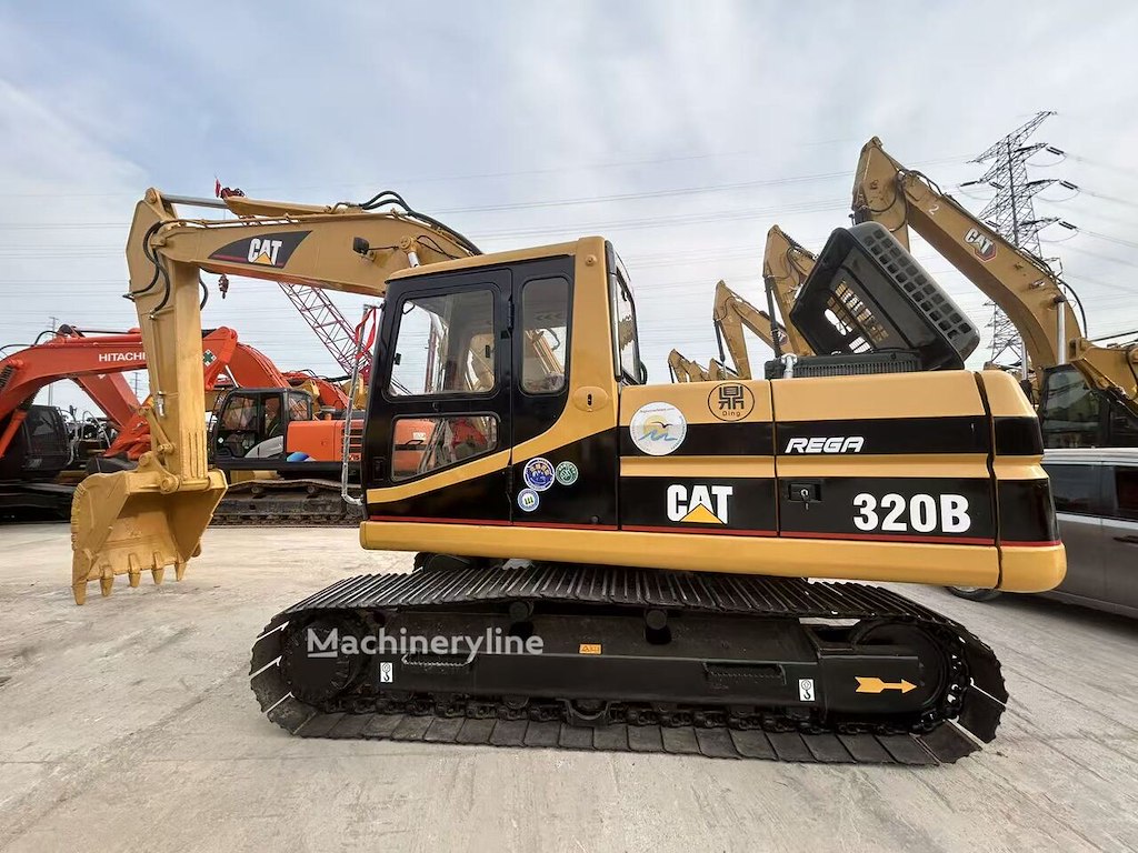 Caterpillar 320B bager guseničar