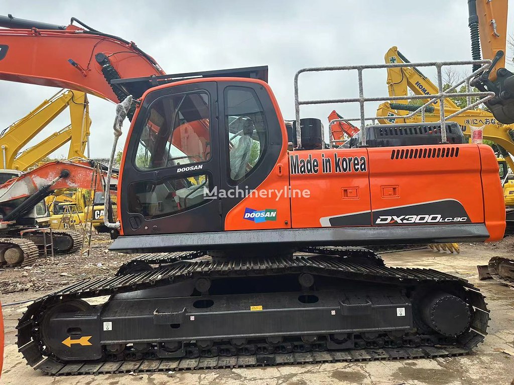 Doosan DX340LC-9S bager guseničar