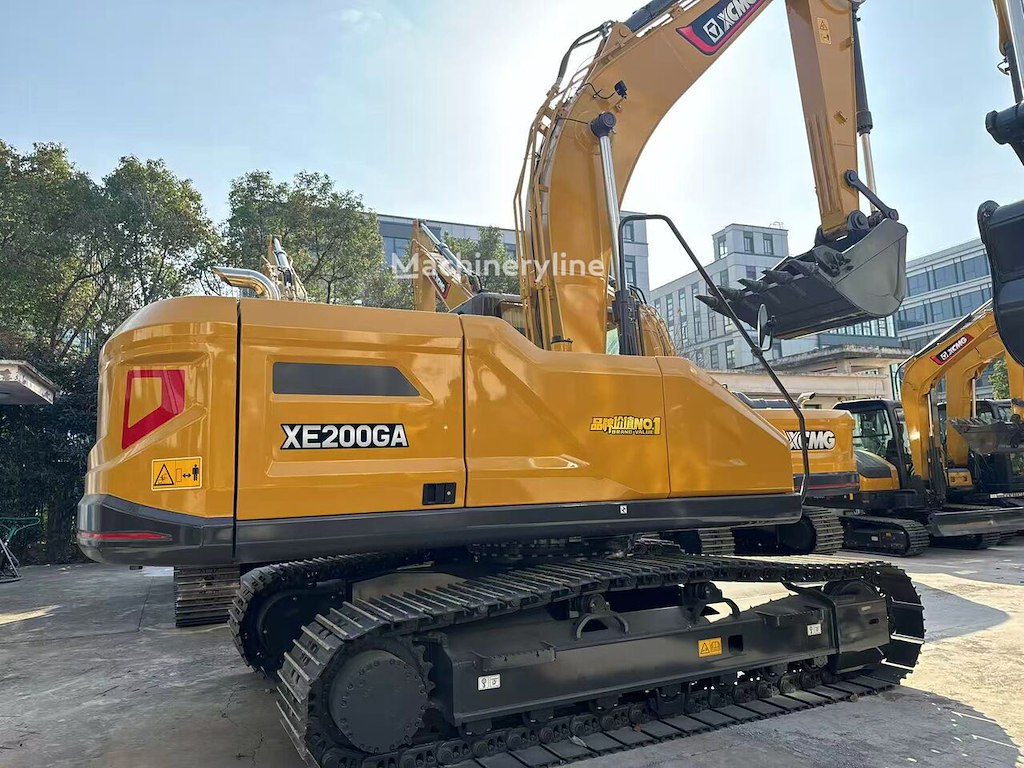 Novi XCMG XE200GA bager guseničar