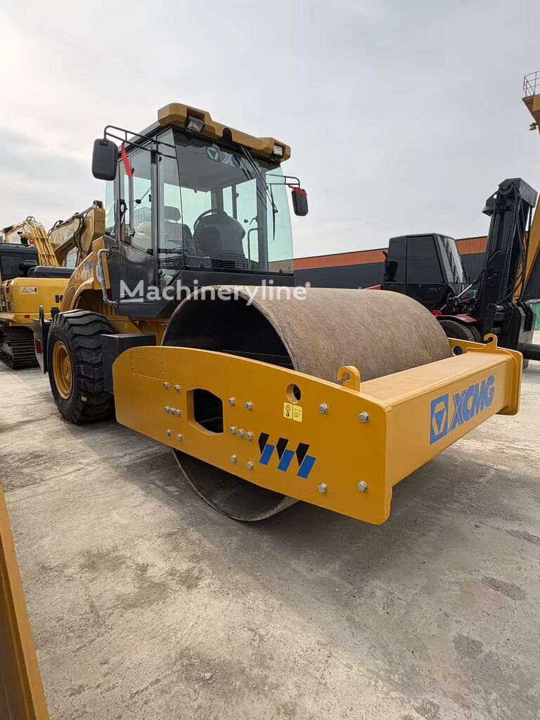 XCMG XS263J valjak za asfalt