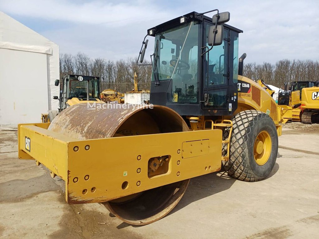 Caterpillar CS 64 B kompaktor s jednim valjkom
