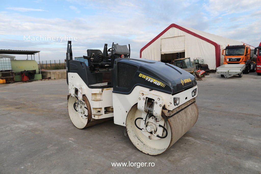 BOMAG BW 138 AD-5 mali valjak