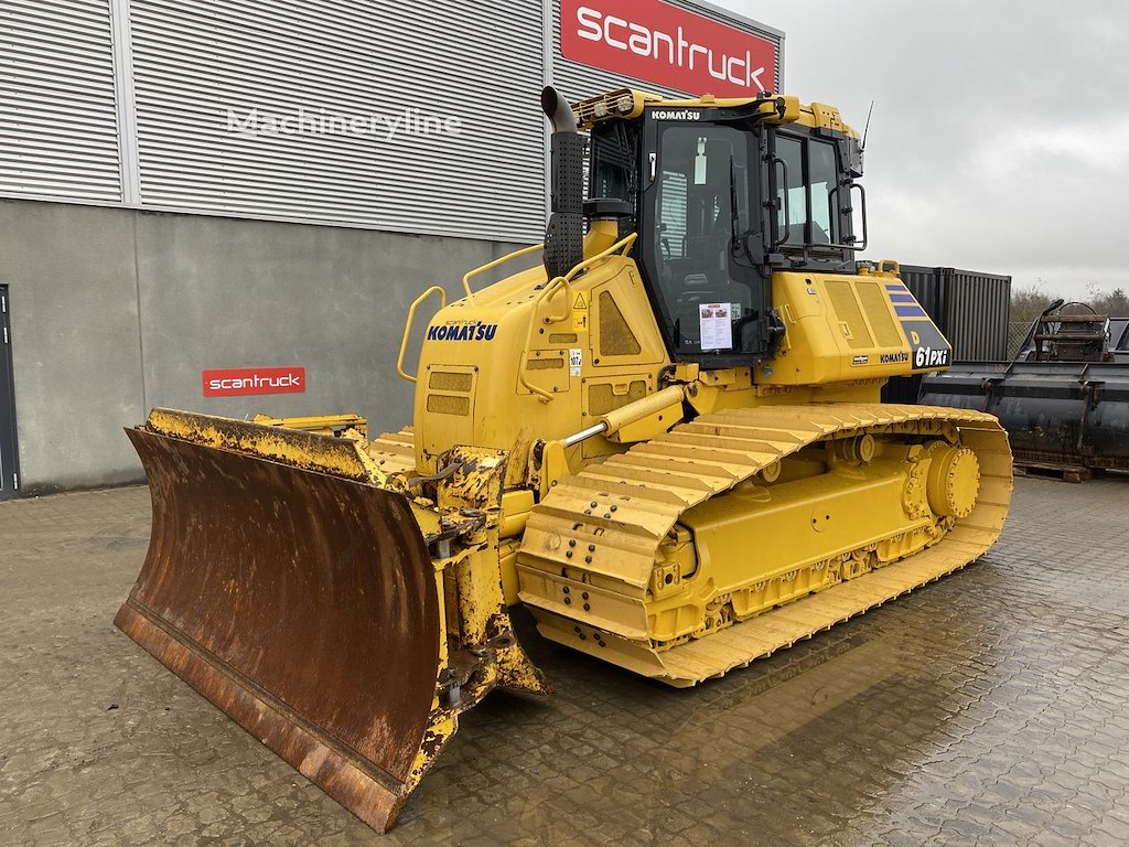 Komatsu D61PXI-24 buldožer