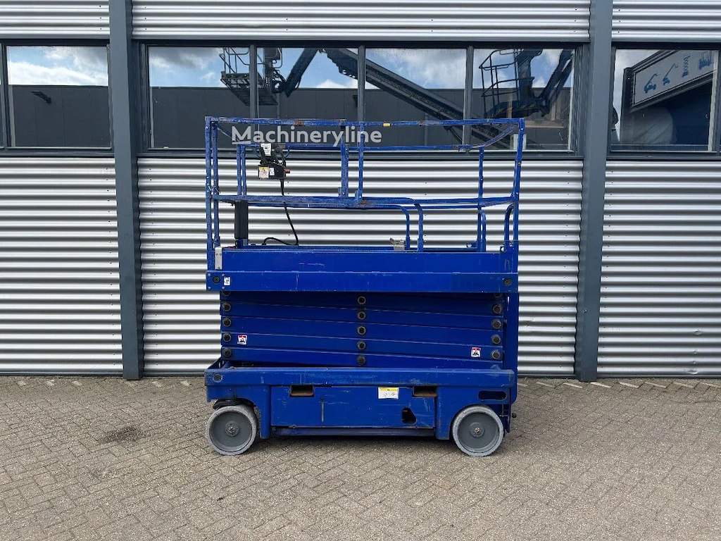 Haulotte Compact 14 Hoogwerker Schaarhoogwerker makazasta platforma
