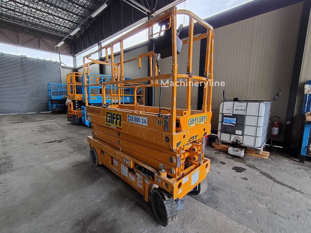 Haulotte Compact 10 makazasta platforma