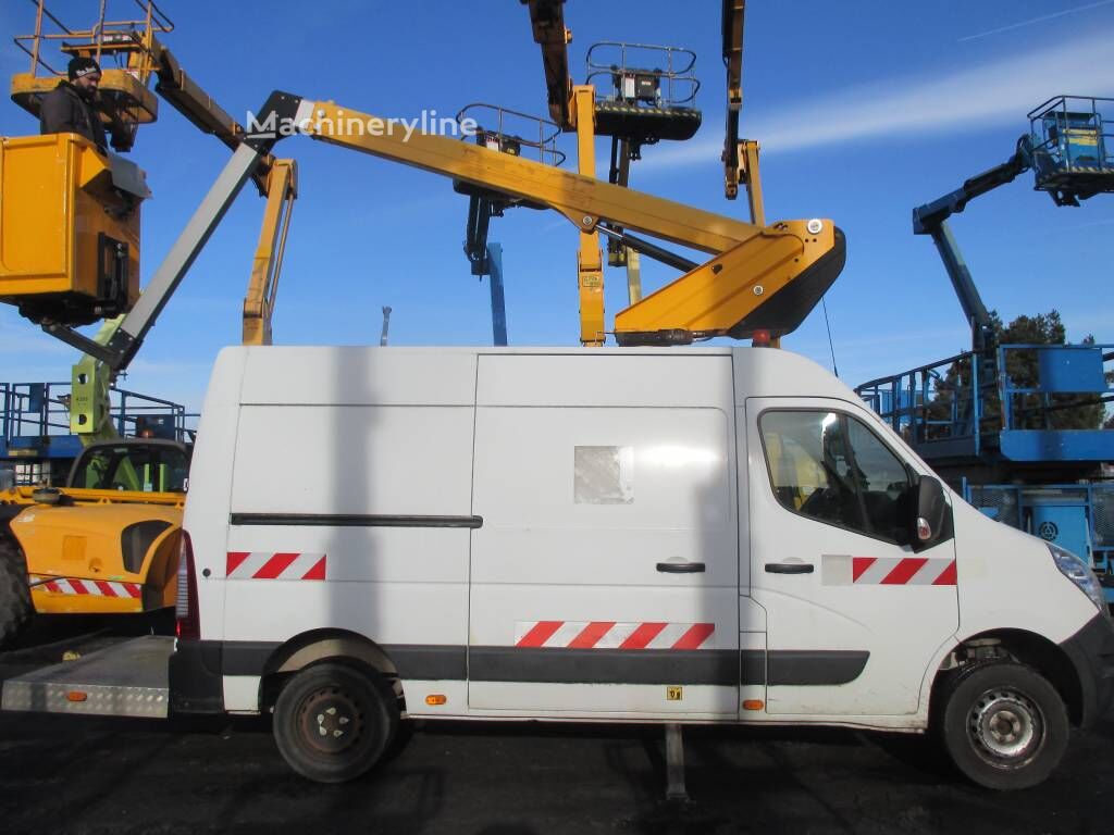Klubb K32 auto dizalica s korpom