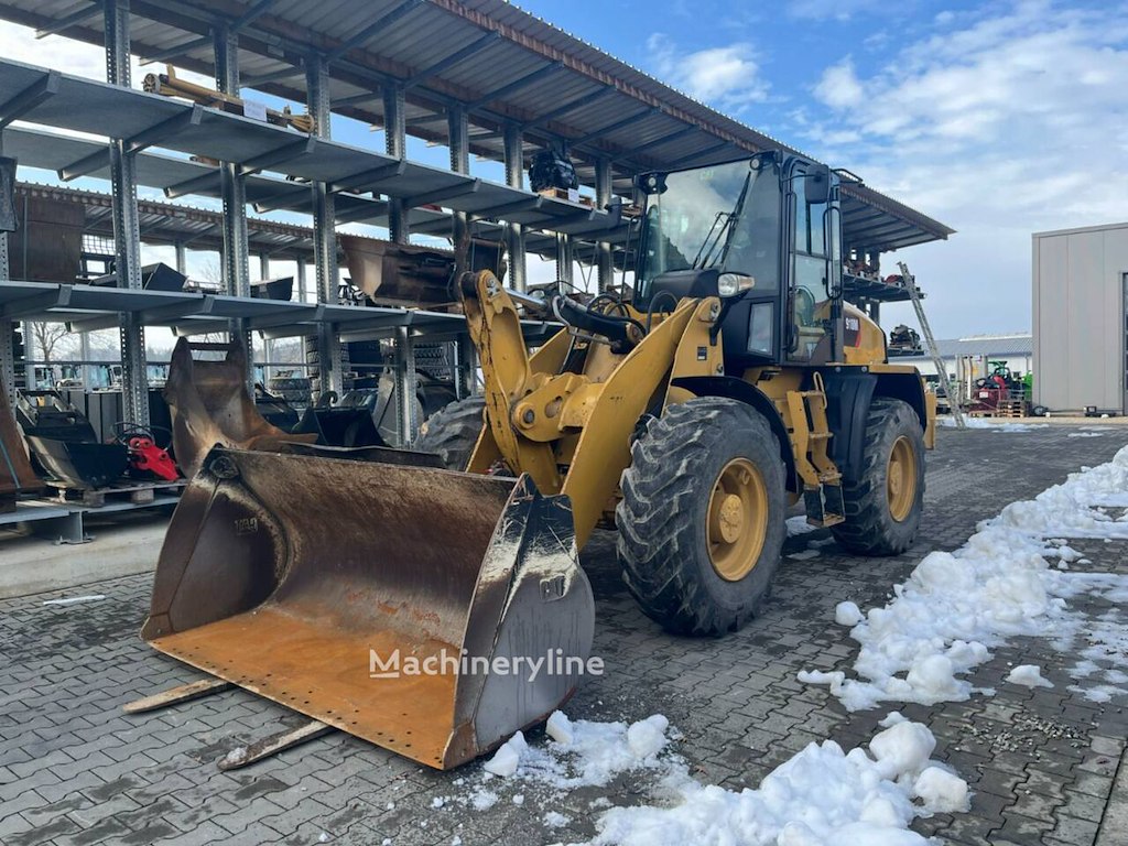 Caterpillar 918M prednji utovarivač