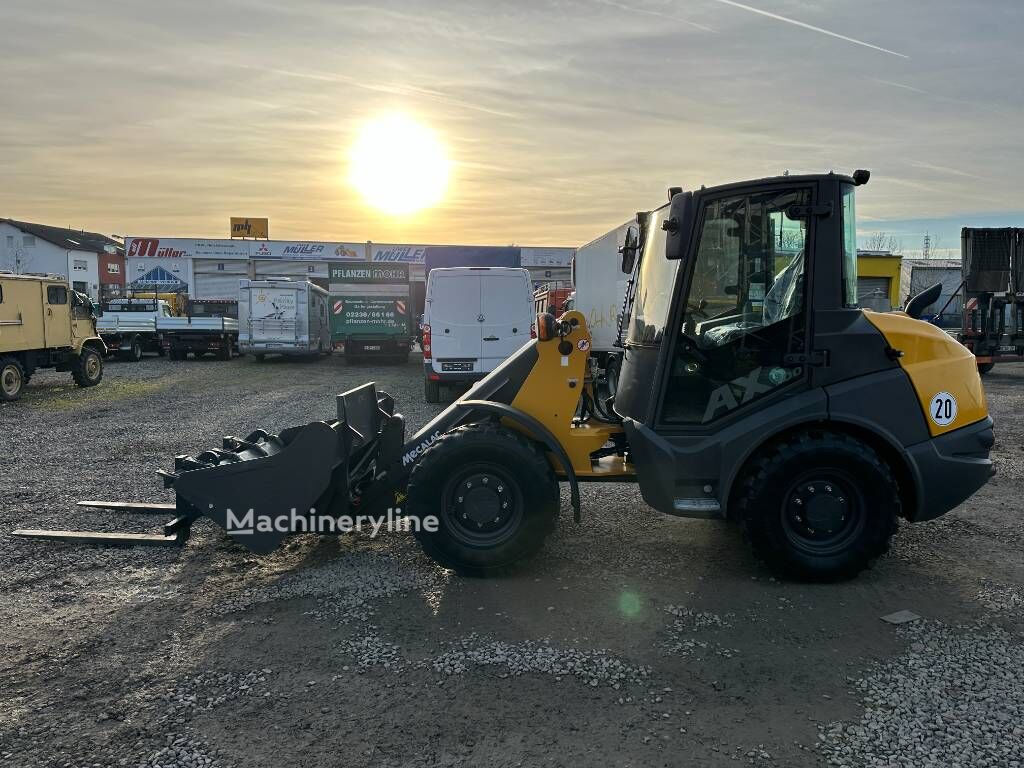 Novi Mecalac AX 700 prednji utovarivač