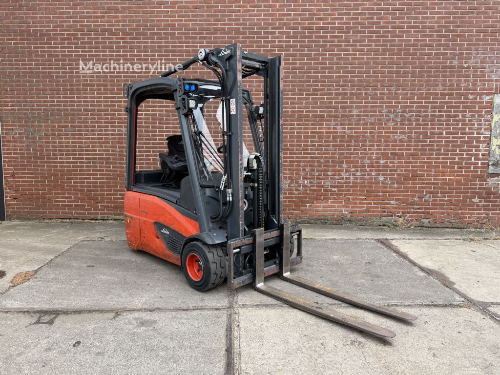 Linde E18-02 viljuškar na tri točka