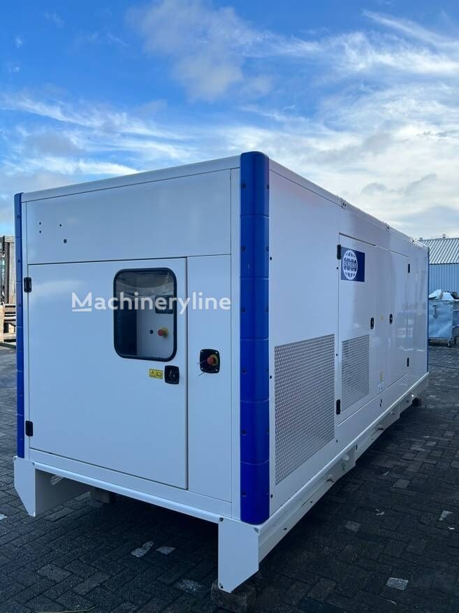 Novi Perkins 605 kVA / 484 kW Diesel Nou cu Garanție 24 Luni diesel generator