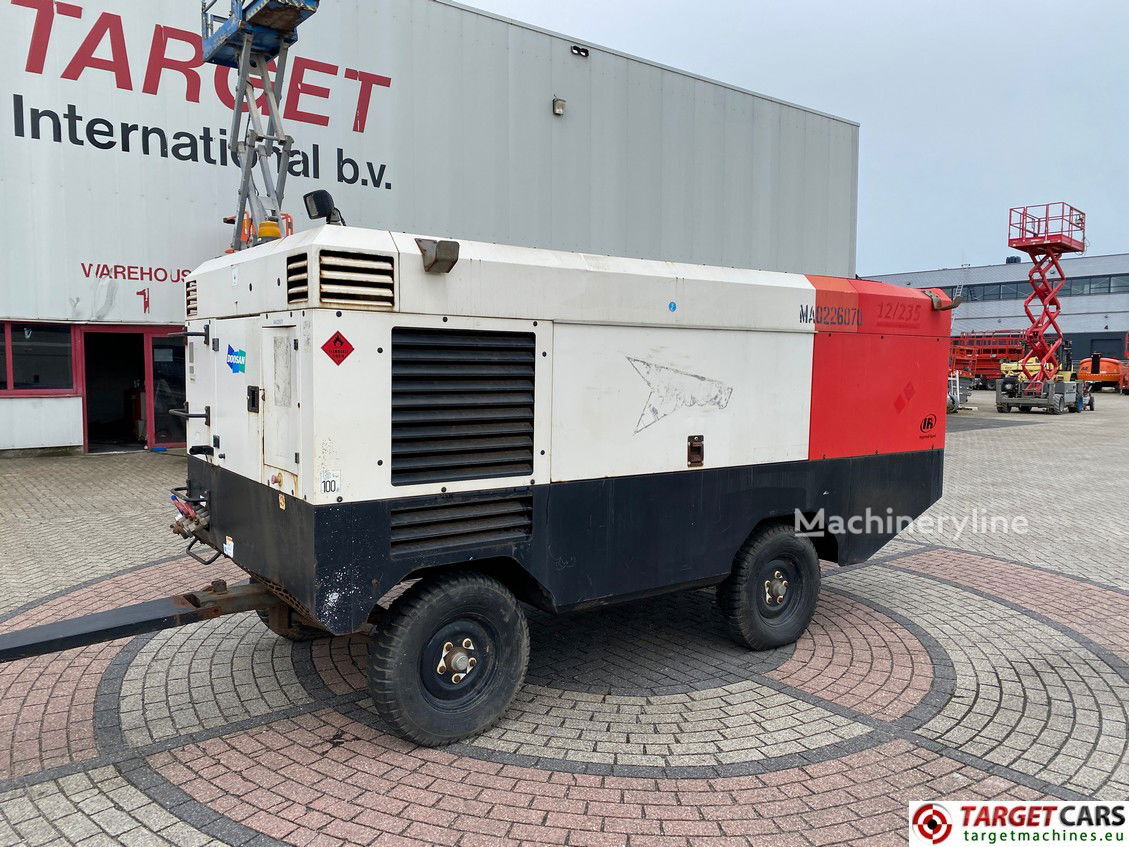 Doosan INGERSOLL RAND 12235 AIR 12/235 B87 mobilni kompresor