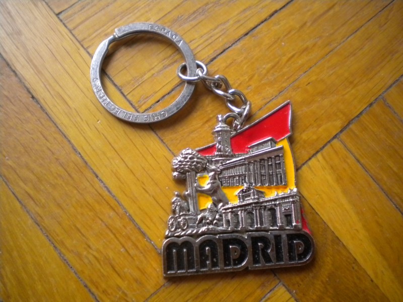 MADRID, privezak za kljuceve
