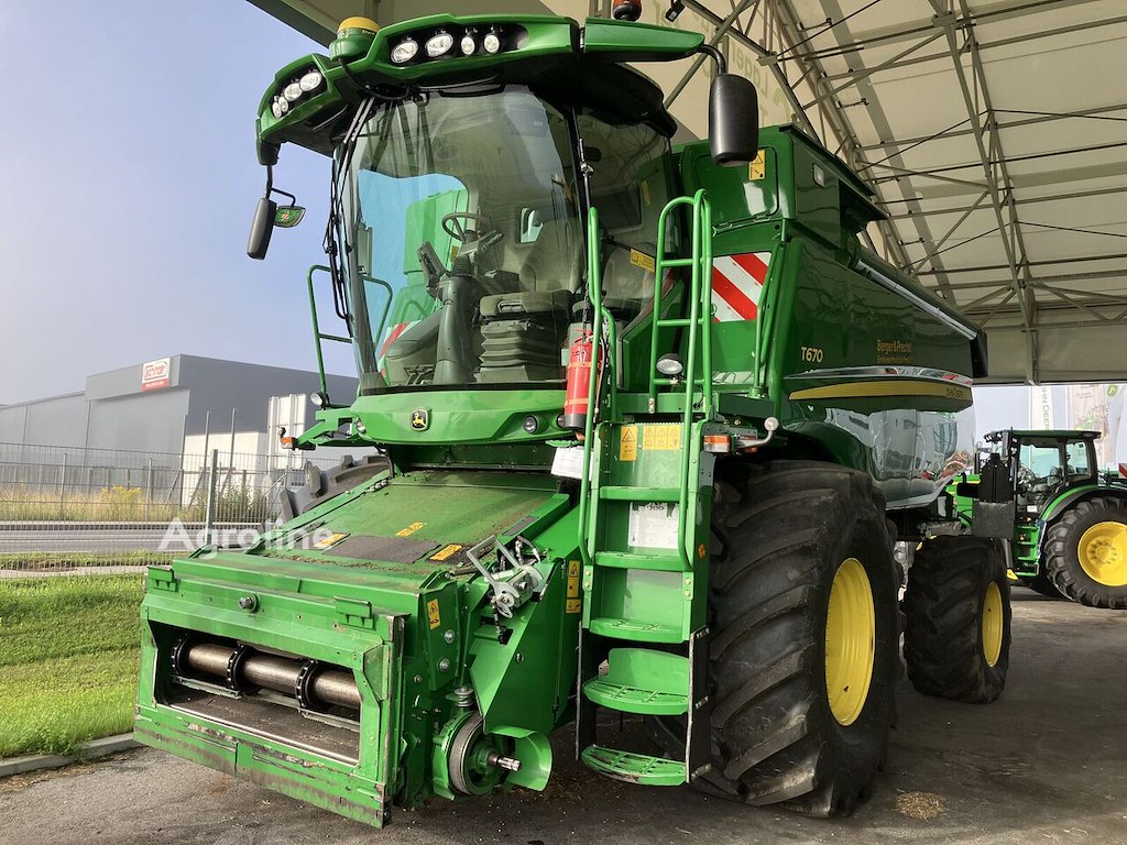 John Deere T670 kombajn za žito