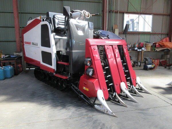 Yanmar COMBINE(Yanmar) kombajn za žito