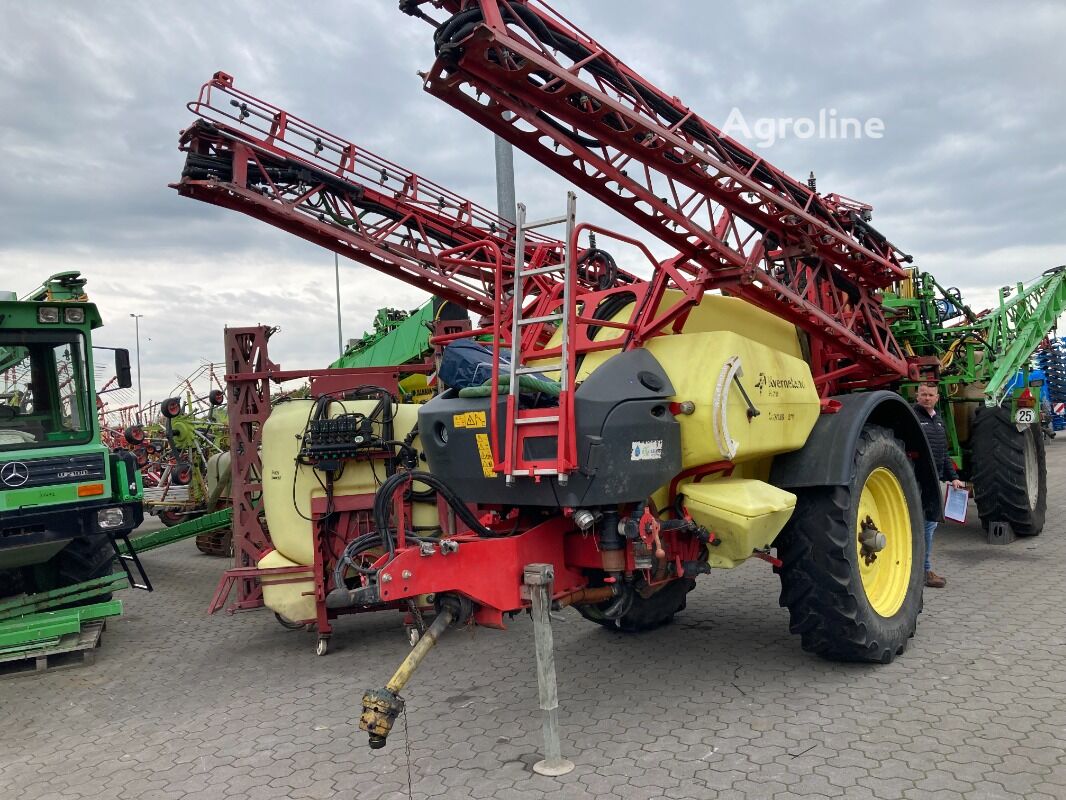 Kverneland Ikarus S38 30 Meter vučena prskalica