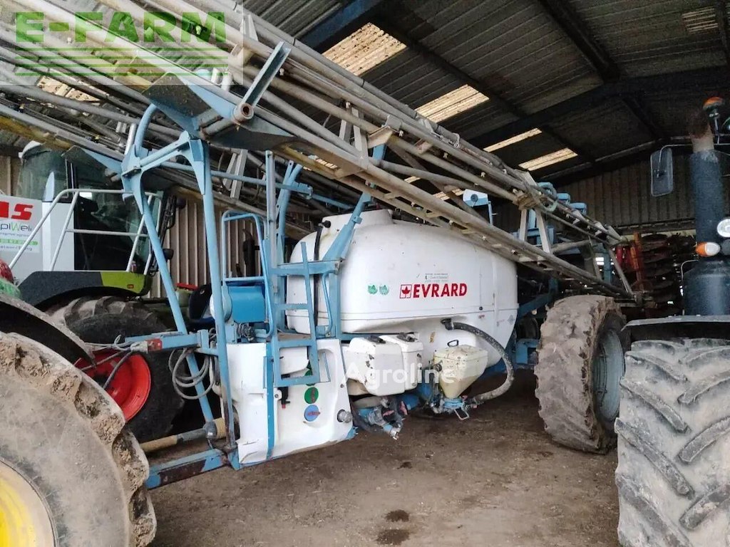 Meteor 4100 vučena prskalica