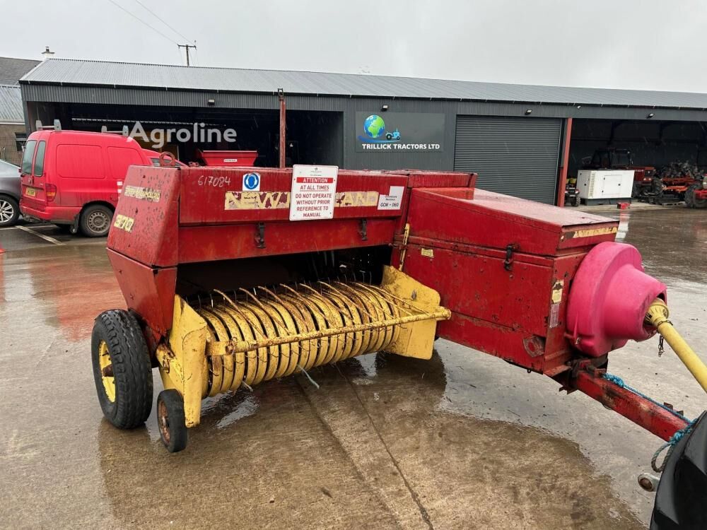 New Holland 370 balirka za četvrtaste bale