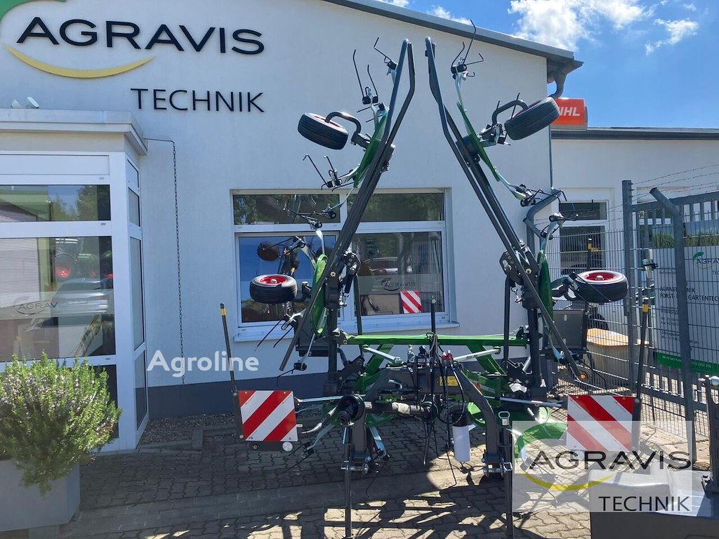 Novi Fendt LOTUS 770 prevrtač sena