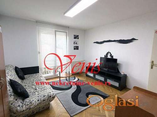 Bulevar Oslobođenja – kod Dnevnika 44 m2 - 450 Evra useljiv ID#2757