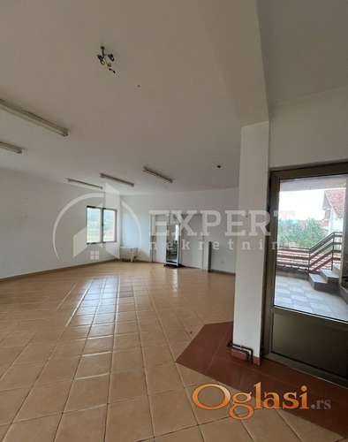 Izdaje se odličan poslovni prostor u Svrljigu, 150m2