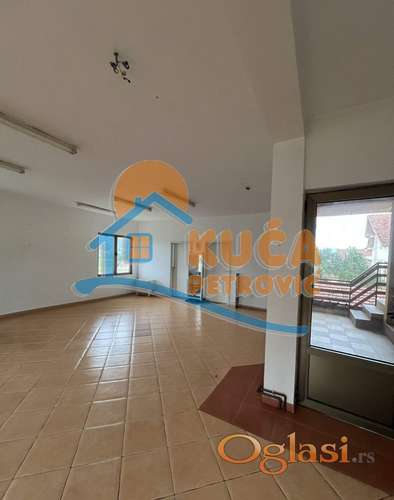 Izdaje se odličan poslovni prostor u Svrljigu, 150m2