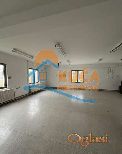 Izdaje se odličan posloni prostor u Svrljigu, 130m2