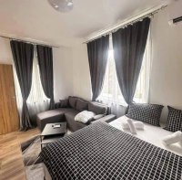 EKSKLUZIVNA PRODAJA-polovina vile sa 2 apartmana u centru Mataruške Banje