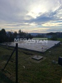Guncati, plac u urbanom delu, postavljen temelj
