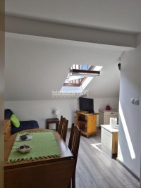 Vukov spomenik, namešten