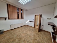 Zvezdara, Kluz, Milana Rakića, poslovni prostor od 350m2 ID#35579