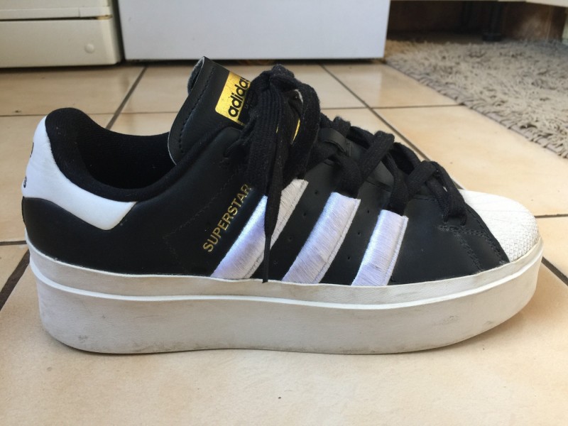 ADIDAS SUPERSTAR patike 39 platforma KAO NOVE
